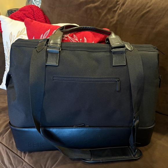 BEIS | Bags | Beis Weekender Black Travel Duffel Bag | Poshmark